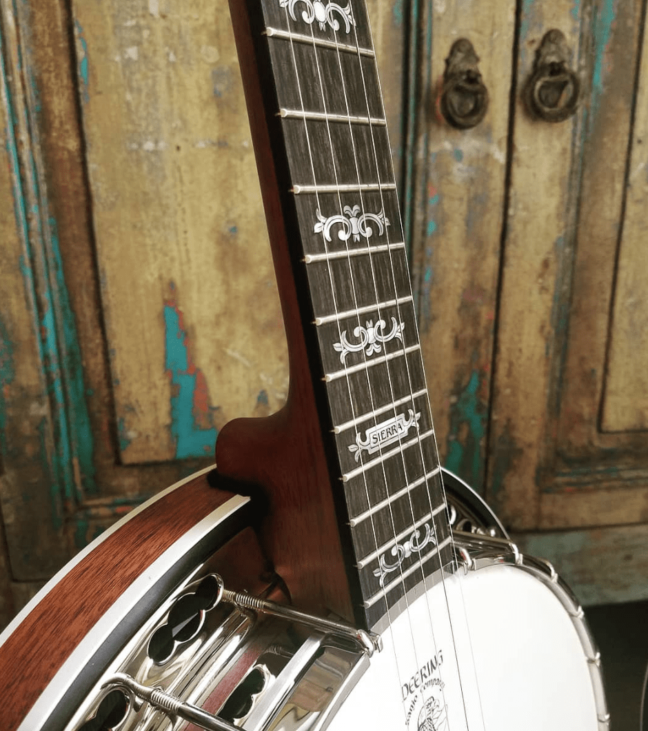 Deering Sierra Banjos – Banjo Studio
