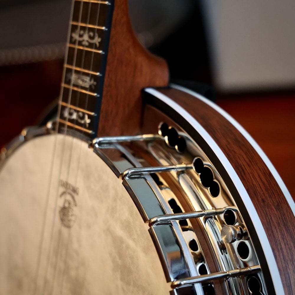 Deering Sierra 19-Fret Tenor Banjo with Fiberskyn Head – Banjo Studio