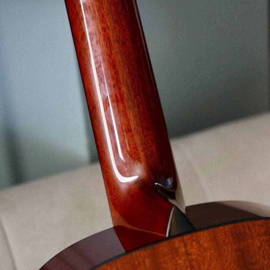 Collings 001MH Mahogany Guitar – Banjo Studio