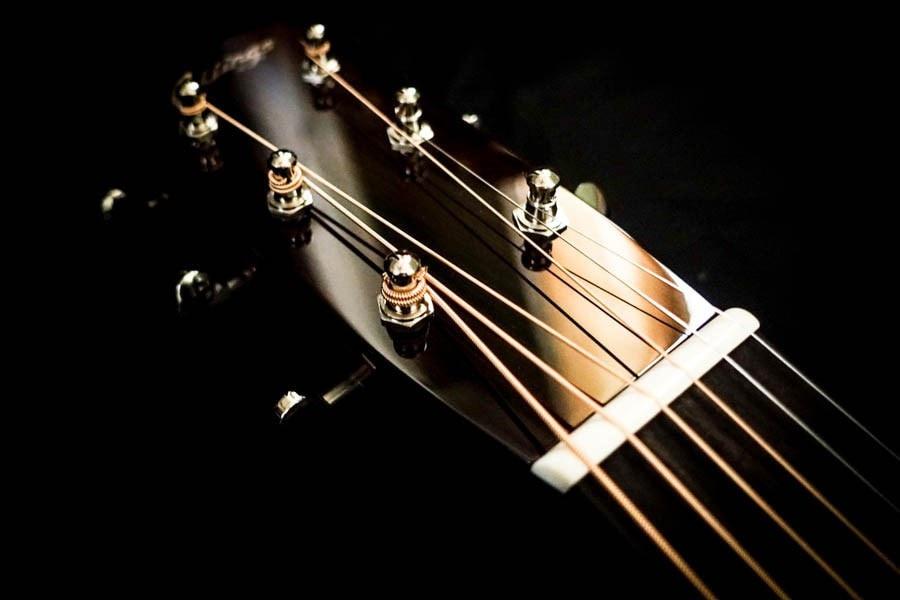 Collings OM2H Guitar with Torrefied Top – Banjo Studio